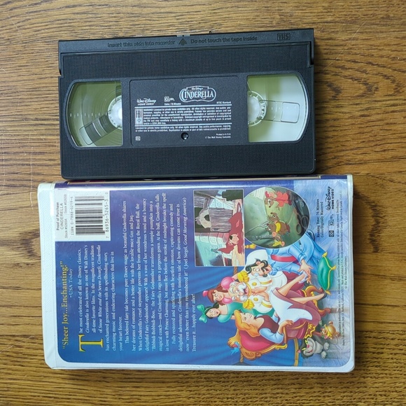 Disney | Other | Set Of 2 Vintage Disney Princesses Vhs Tapes Movies ...